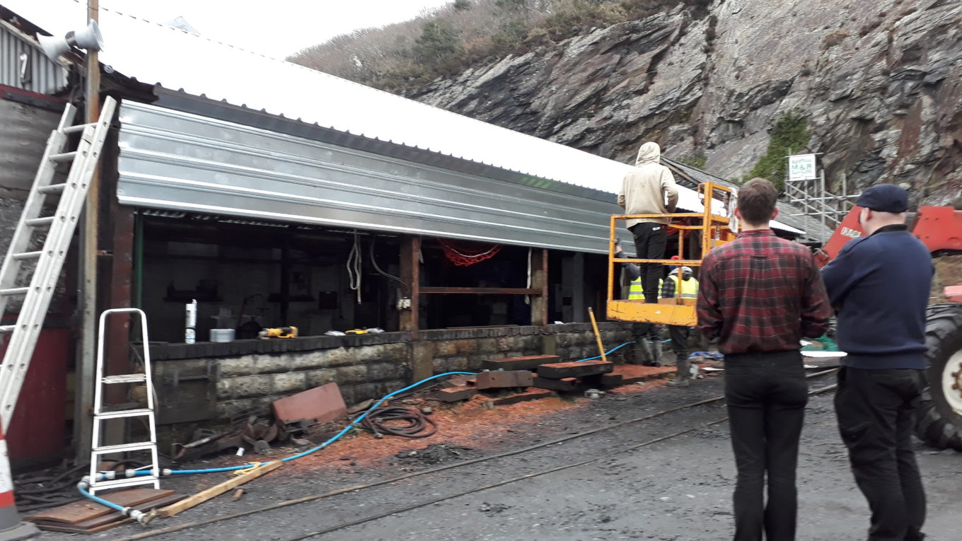 Engine Shed gets a Roof! – Inside Motion